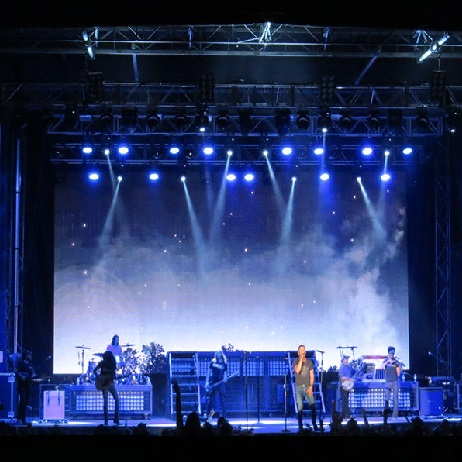 Led Wall for Concerts in Paris. Multi screen HD for live show stages.